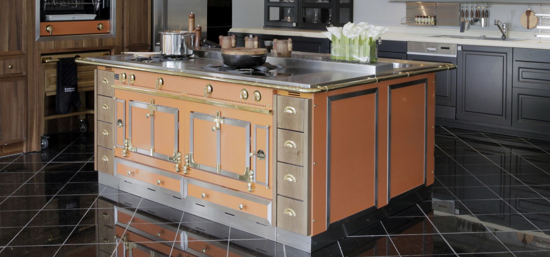 Central Kitchen Islands | La Cornue®